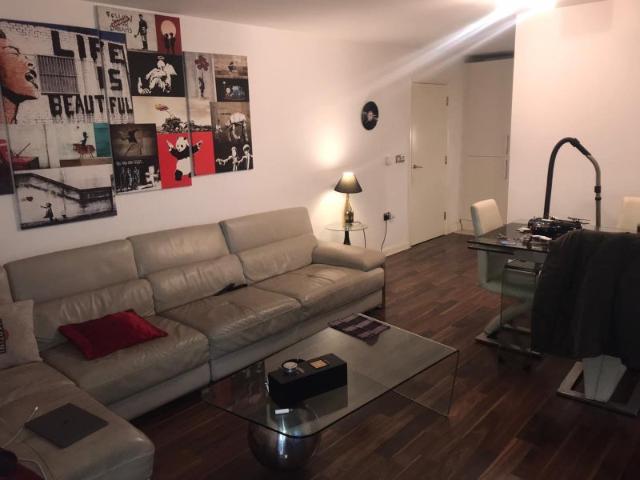 Room at Hansel Road, Greater London