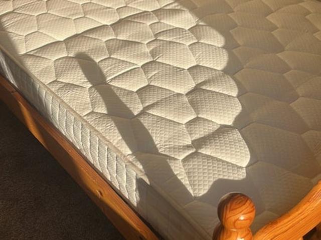 Room at Haselbury Road, Greater London