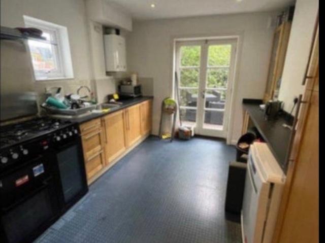 Room at Haselrigge Road, Greater London