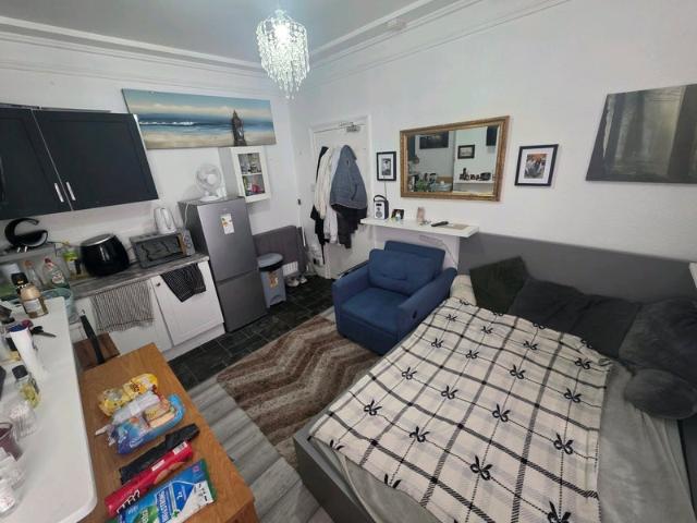 Room at Hastings Road, Maidstone