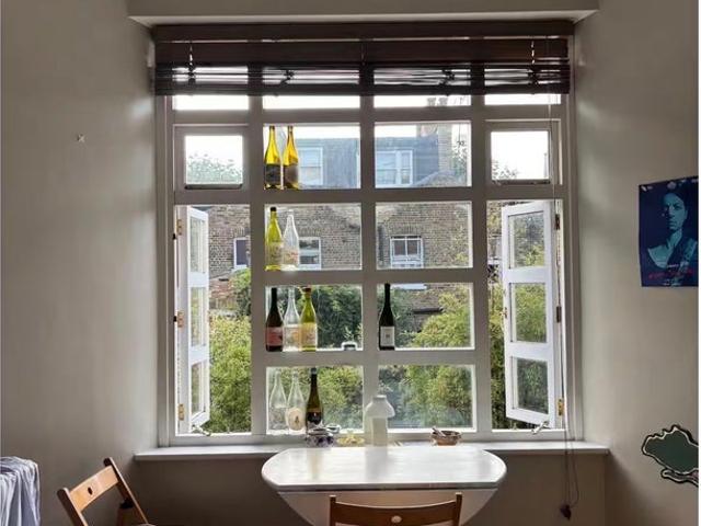 Room at Harmsworth Street, Greater London