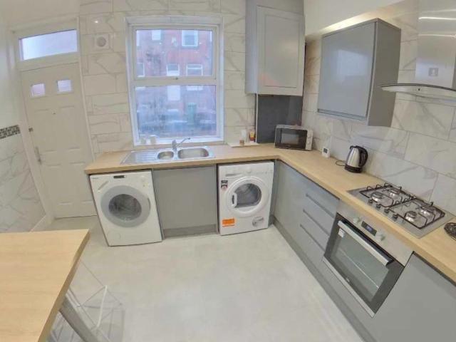 Room at Harold Terrace, Leeds
