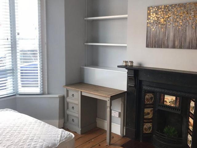 Room at Harold Road, Birmingham