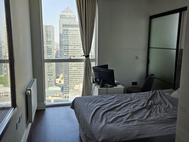 Room at Harbour Way, Greater London