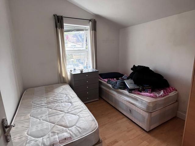 Room at Harcourt Road, Greater London