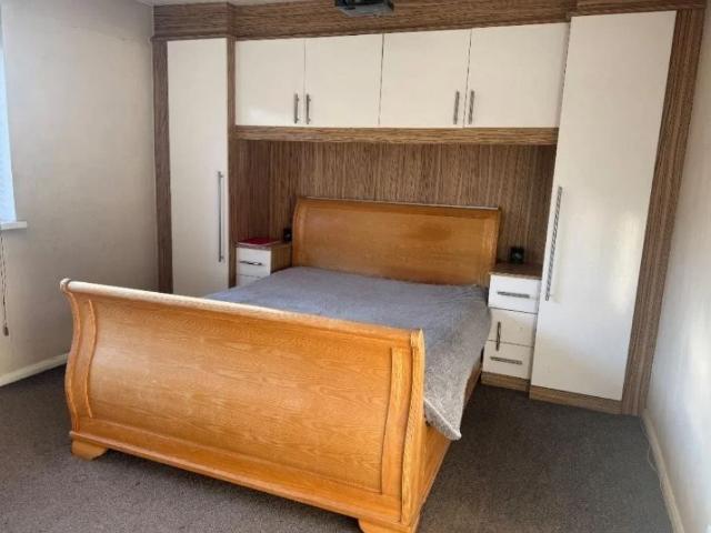 Room at Harcourt Road, Hertsmere