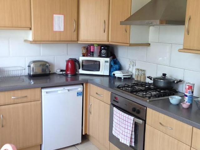 Room at Hardwicke Road, Greater London