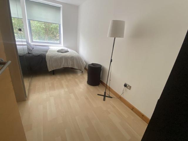 Room at Hardwidge Street, Greater London