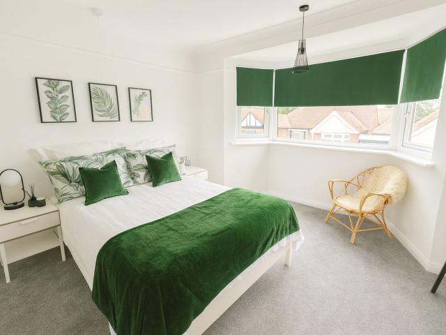 Room at Hardy Avenue, Greater London