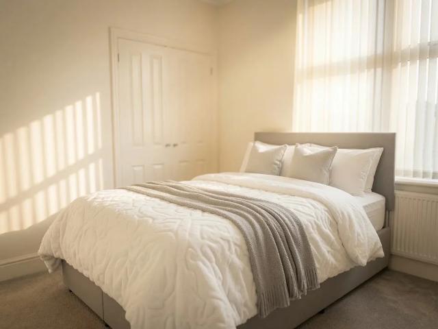 Room at Hardy Street, Salford