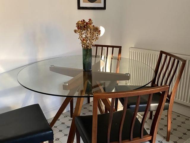 Room at Hare Walk, Greater London