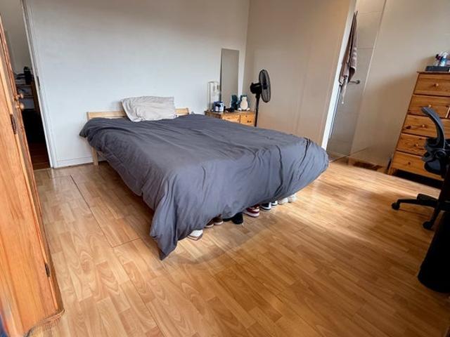 Room at Hare Walk, Greater London