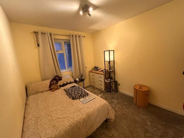 Room at Hare Walk, Greater London