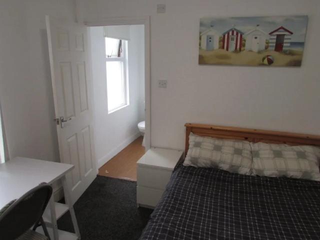 Room at Harefield Road, Coventry