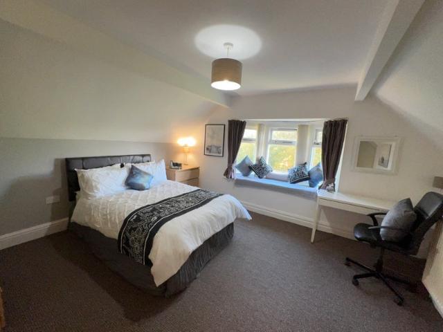 Room at Harehills Avenue, Leeds
