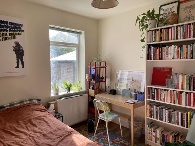Room at Hargrave Park, Greater London