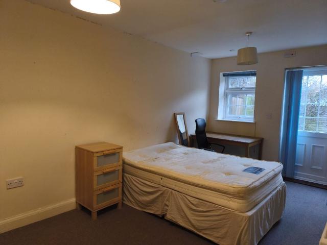 Room at Harkness Drive, Canterbury