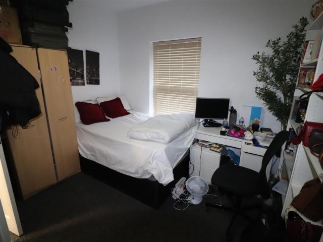 Room at Harley Street, Coventry