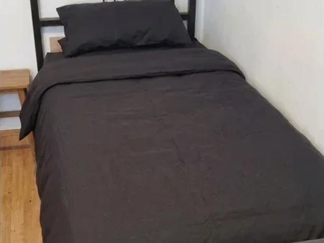 Room at Harper Road, Greater London