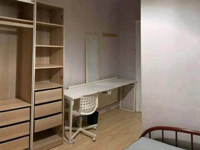 Room at Harringay Road, Greater London