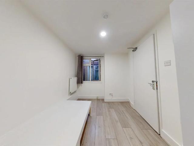 Room at Harrow Road, Greater London