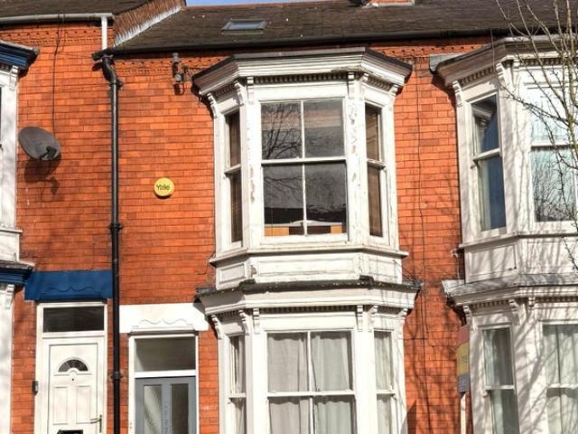 Room at Harrow Road, Leicester