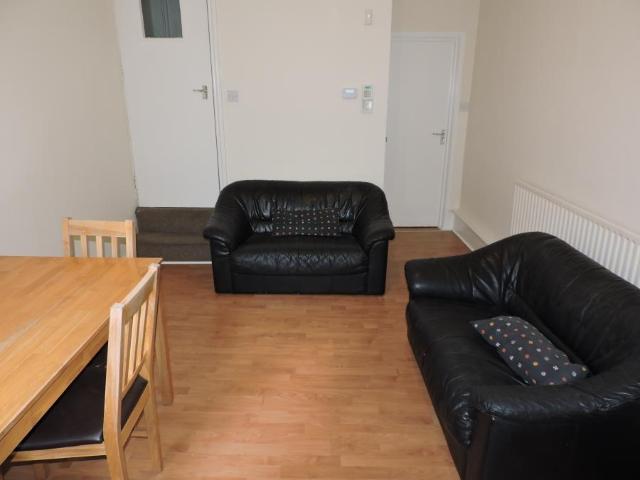 Room at Hart Street, Nottingham