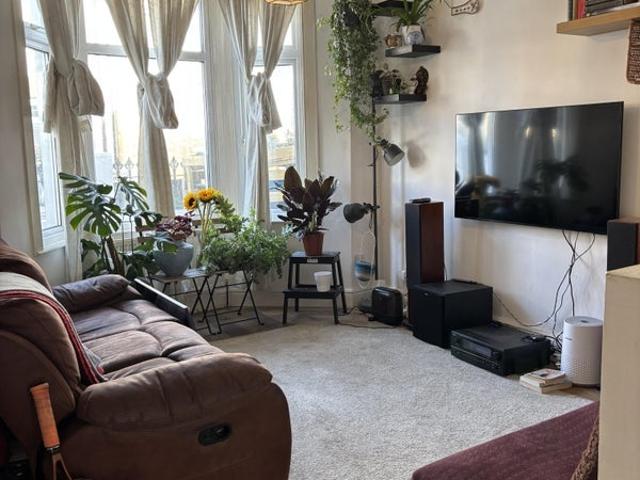 Room at Hartfield Crescent, Greater London