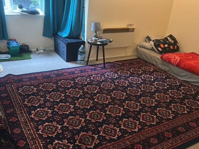 Room at Harvey Road, Slough
