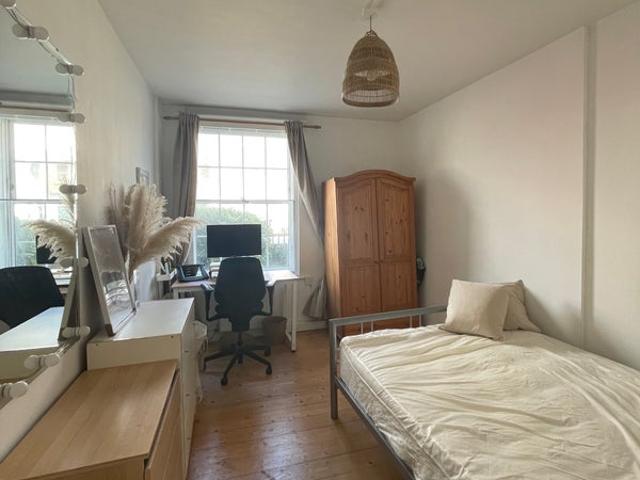 Room at Harwood Road, Greater London