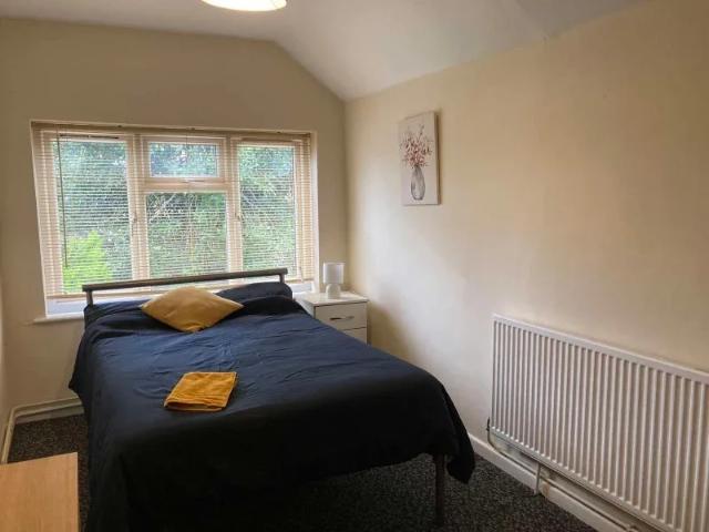 Room at Hawkins Street, Oxford