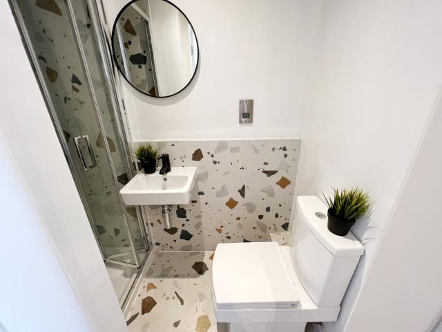 Room at Hawks Road, Greater London