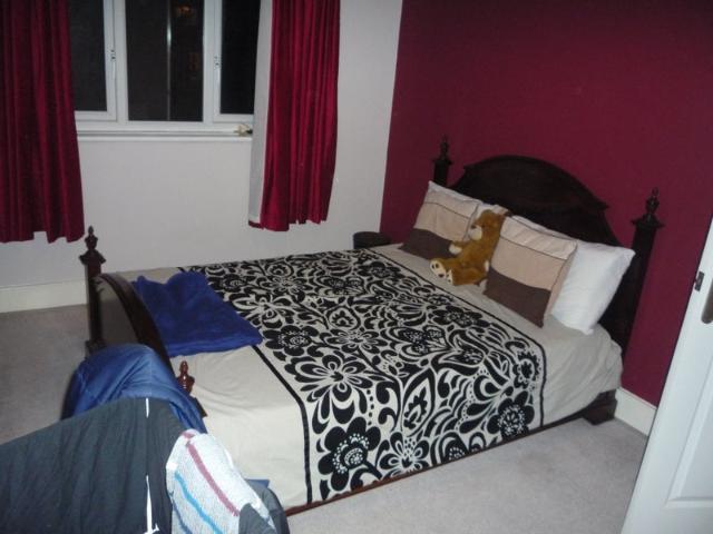 Room at Hawthorn Drive, Greater London