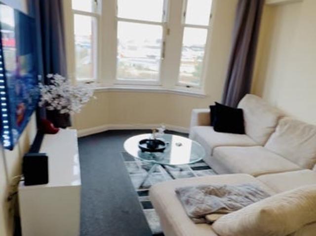Room at Hawthorn Street, Glasgow