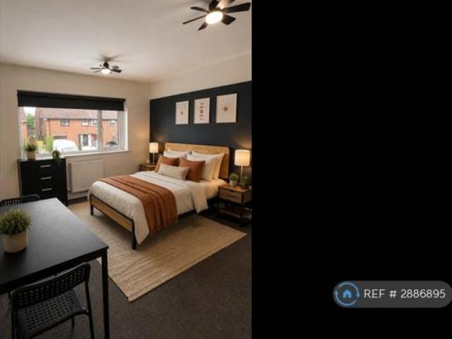 Room at Hawthorne Avenue, Shirebrook