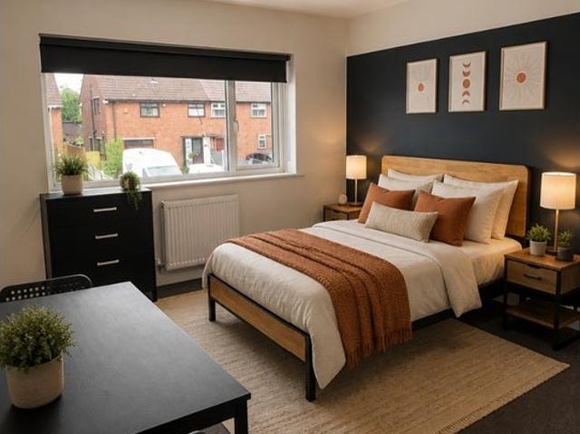 Room at Hawthorne Avenue, Shirebrook