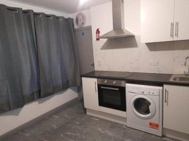 Room at Hawthorne Street, Leicester