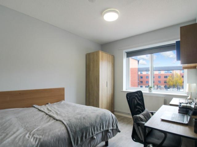 Room at Hawton Crescent, Nottingham