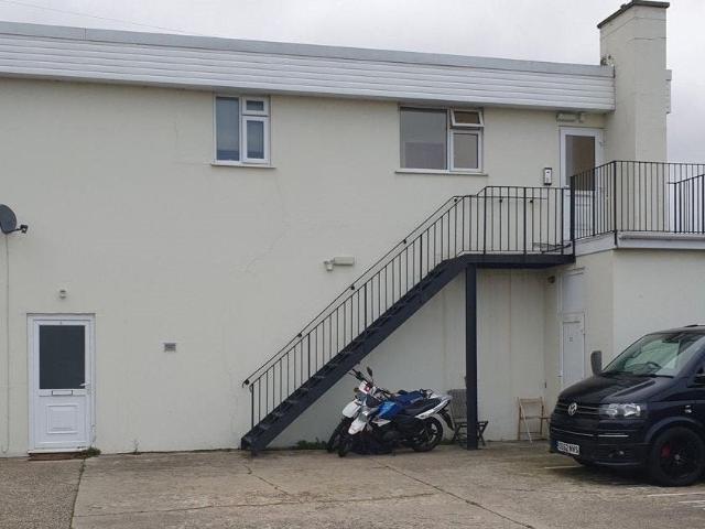 Room at Hatch Pond Road, Poole