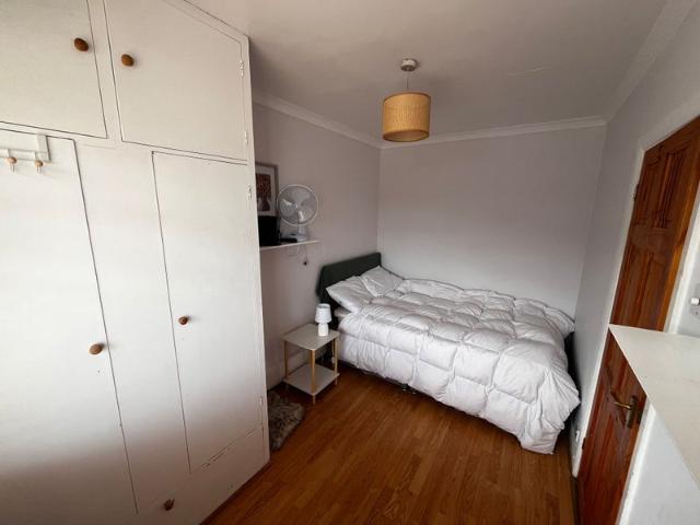 Room at Hathaway Gardens, Greater London