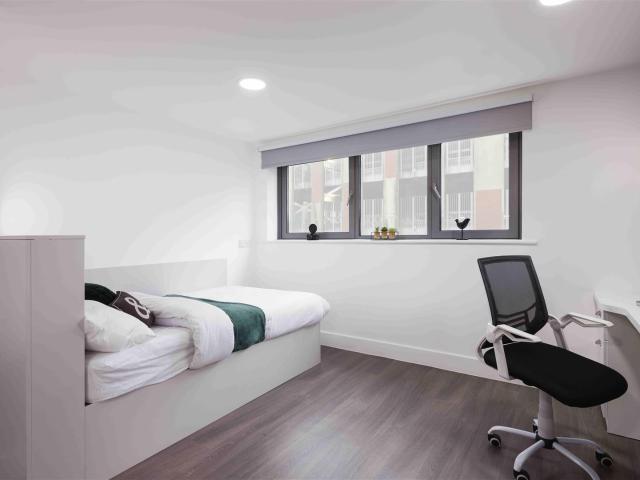 Room at Havannah Street, Glasgow