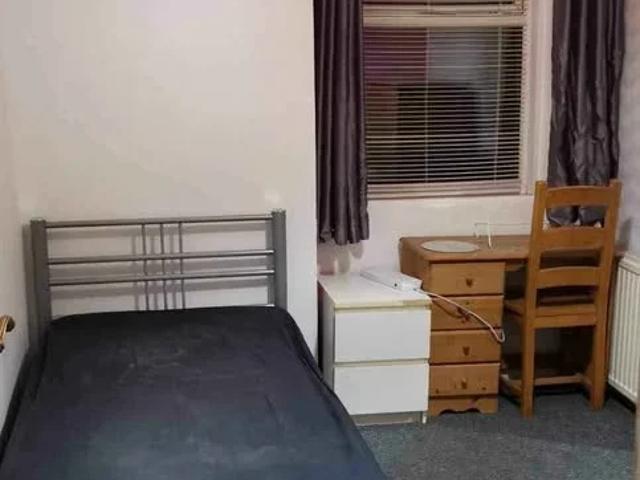 Room at Havant Road, Portsmouth