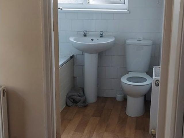 Room at Havering Road, Greater London