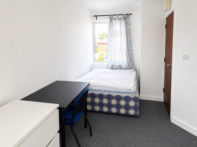 Room at Haydn Road, Nottingham