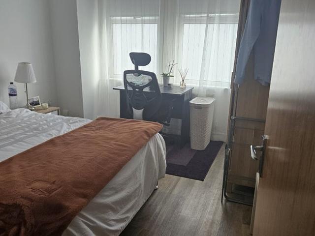 Room at Haydons Road, Greater London