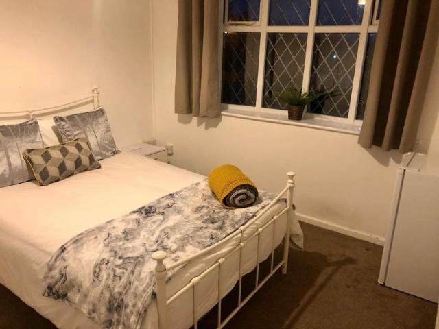 Room at Hayes Grove, Birmingham
