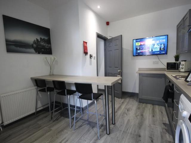 Room at Hayfield Road, Salford