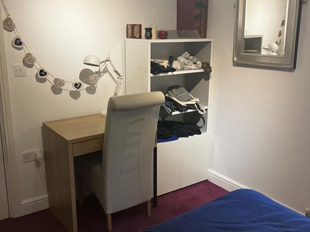 Room at Hayle Mill, Maidstone