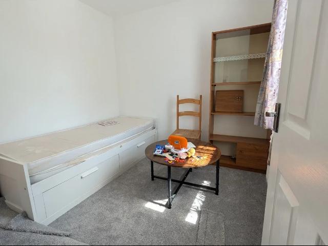 Room at Hayward Close, Stevenage
