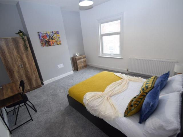 Room at Haywood Street, Stoke on Trent